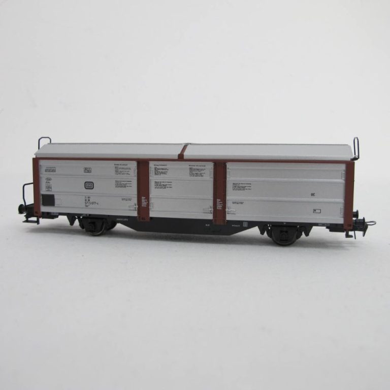 Closed sliding wall trolley - JBF Toys and Trains